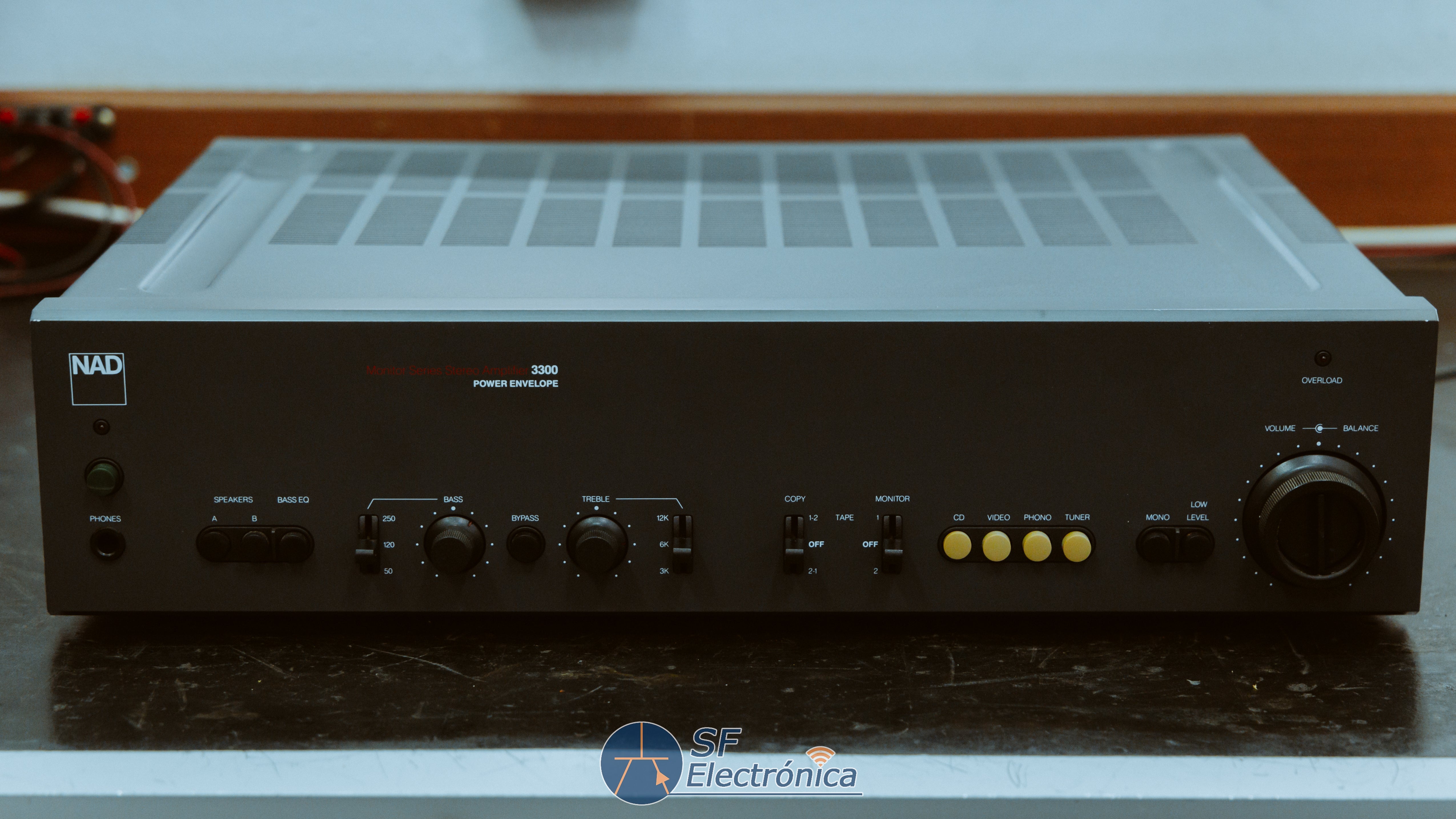 AMPLIFICADOR NAD – SF Electrónica